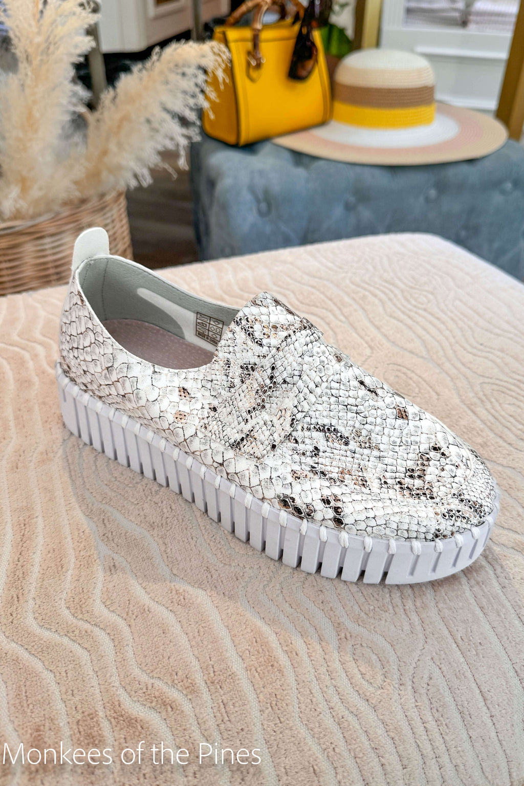 Ilse Jacobsen Flat White Print – Monkee's of the Pines